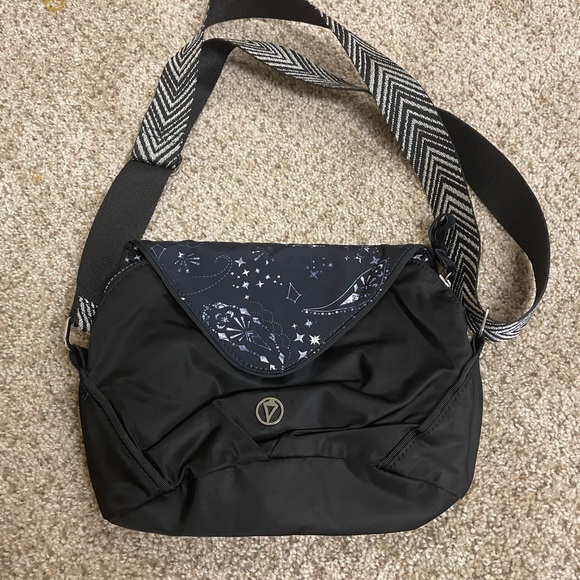 Ivivva | Accessories | Ivivva Purse | Poshmark